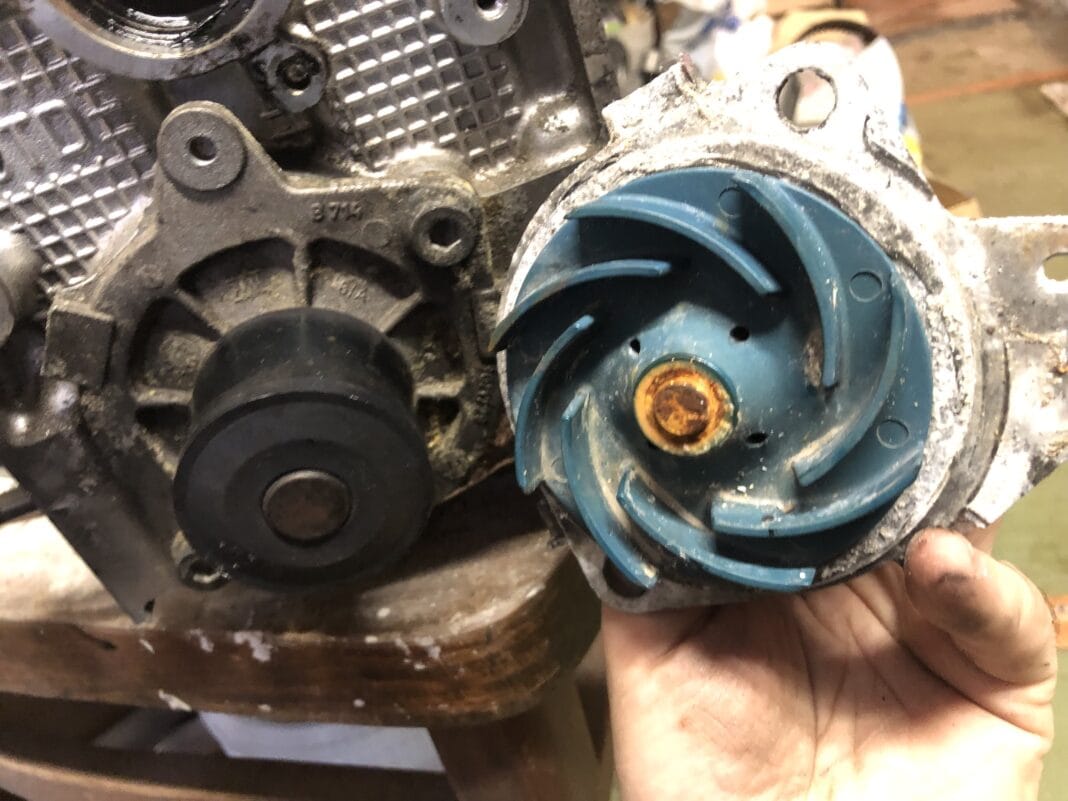 Co je vodní pumpa a jaké jsou nejčastější závady - Autotrip.cz