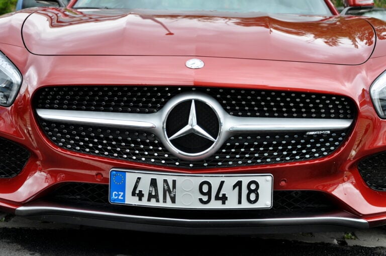 Výměna SPZ: Kdy je potřeba a jak to provést? - Autotrip.cz